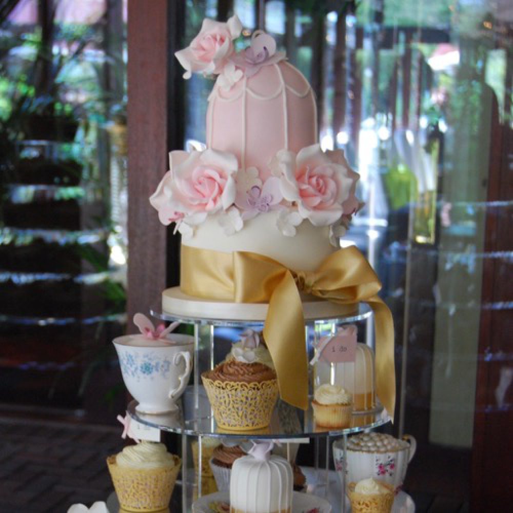Cupcakes and Dessert Tables – Cake by Rachel